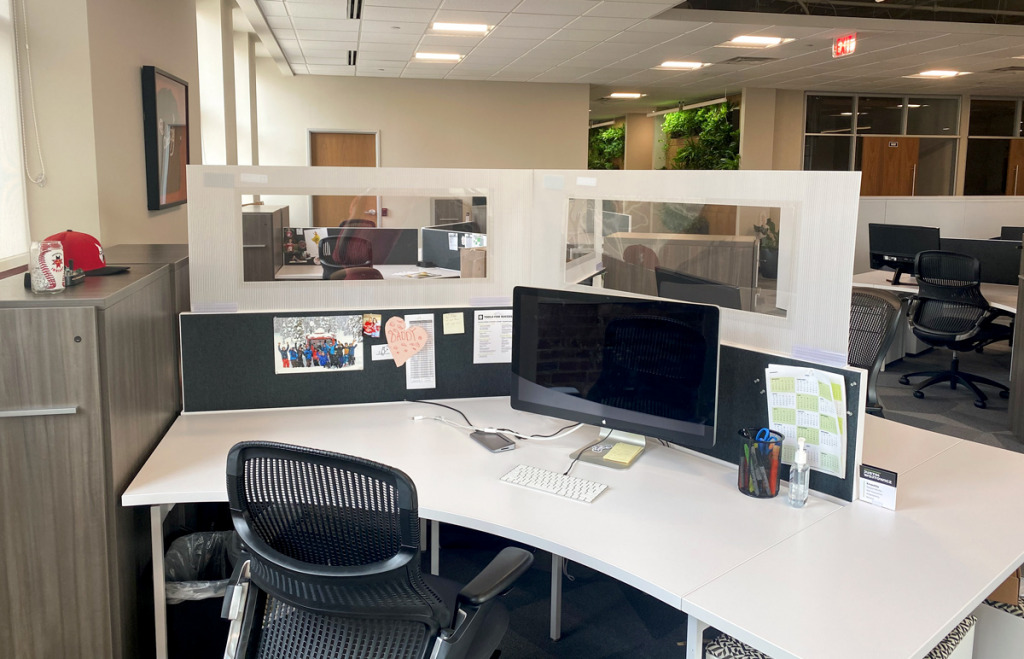Hybrid workers mean more ‘hoteling’ in offices – Indianapolis Business ...