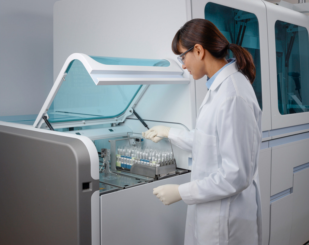 In a lockdown, Roche pushes ahead with new, different diagnostic tests ...