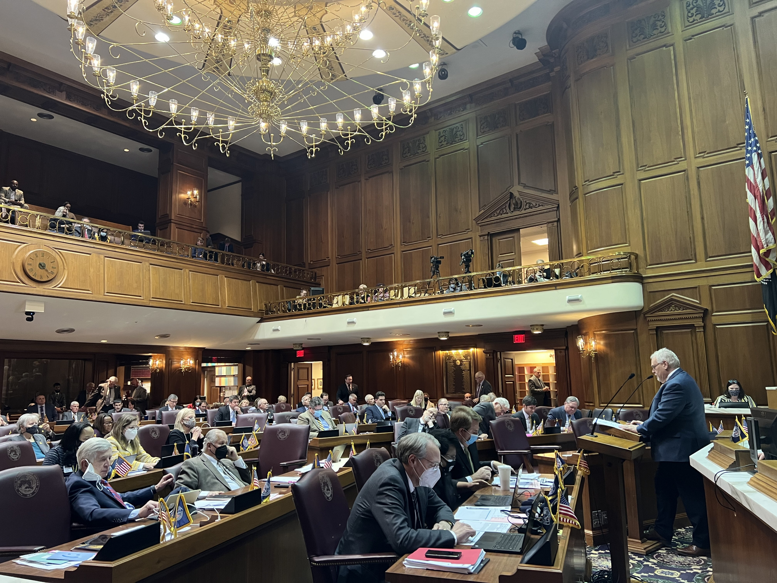Indiana House passes bill to limit employer vaccine mandates ...