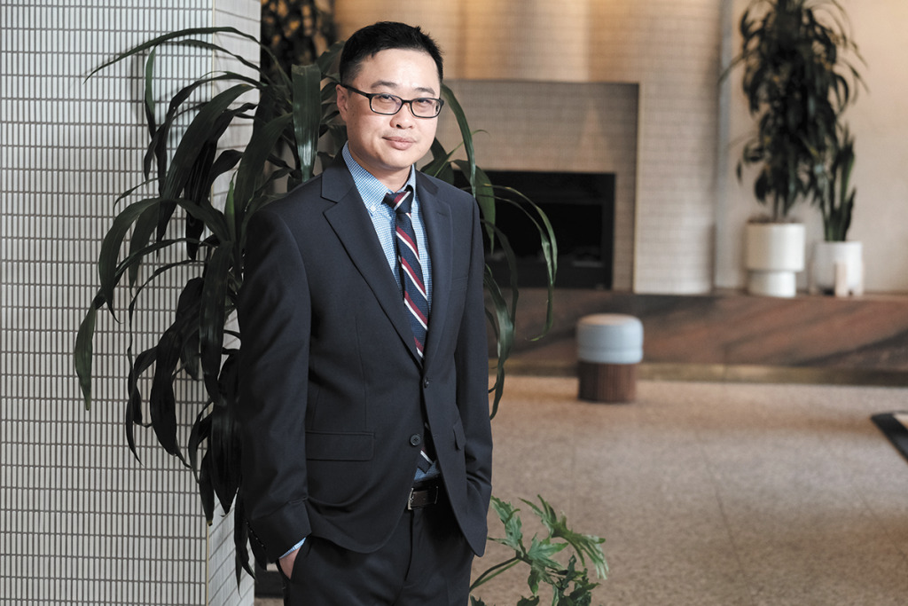 2022 Forty Under 40: Dr. Ken Lim – Indianapolis Business Journal