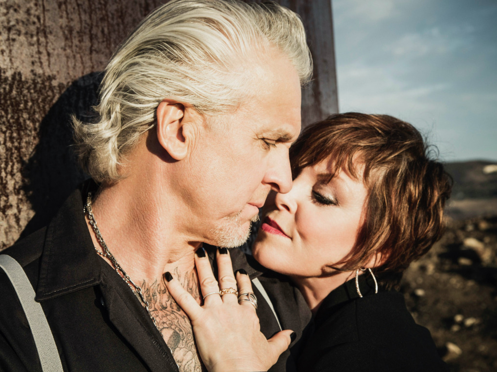 Pat Benatar & Neil Giraldo collect top concert paycheck at Indiana ...