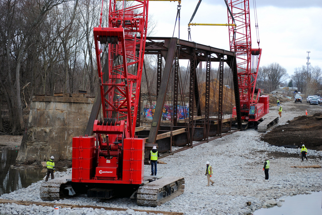 Historic Noblesville bridge to be stored at Conner Prairie ...