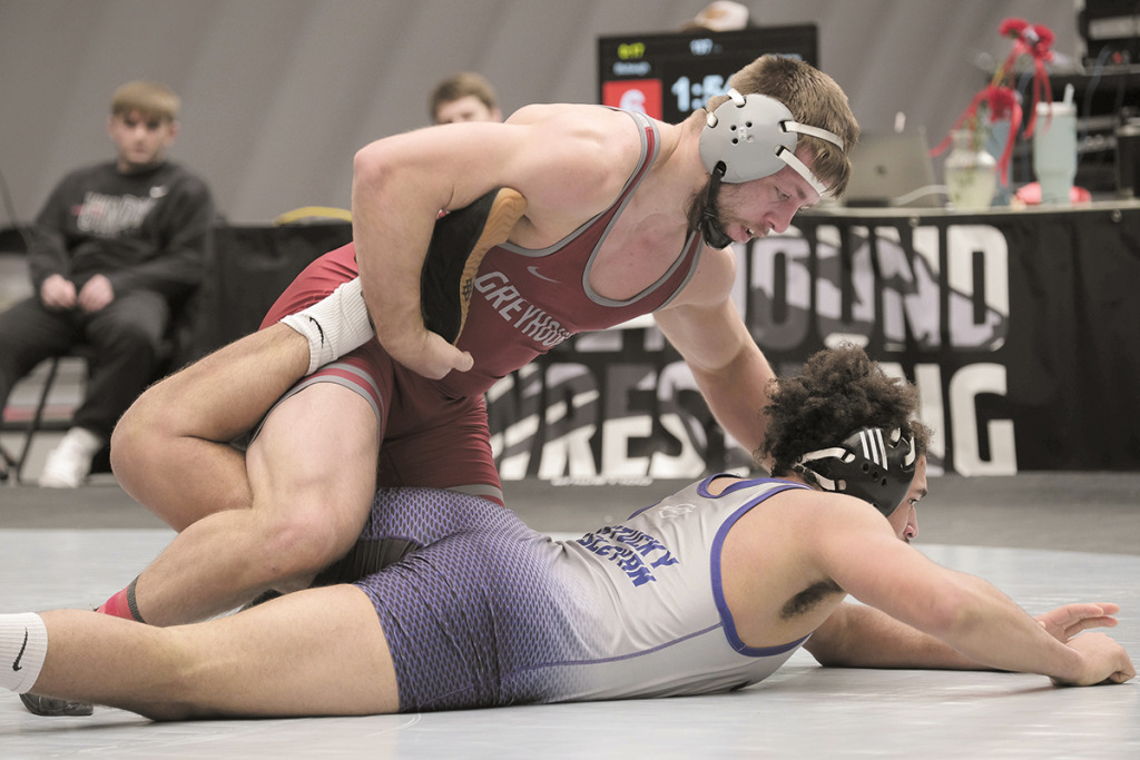 Mark Montieth: University of Indianapolis wrestler prepares for ...