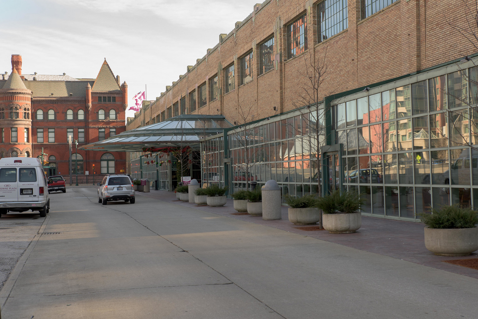 Downtown Crowne Plaza hotel slated for $15M renovation – Indianapolis ...