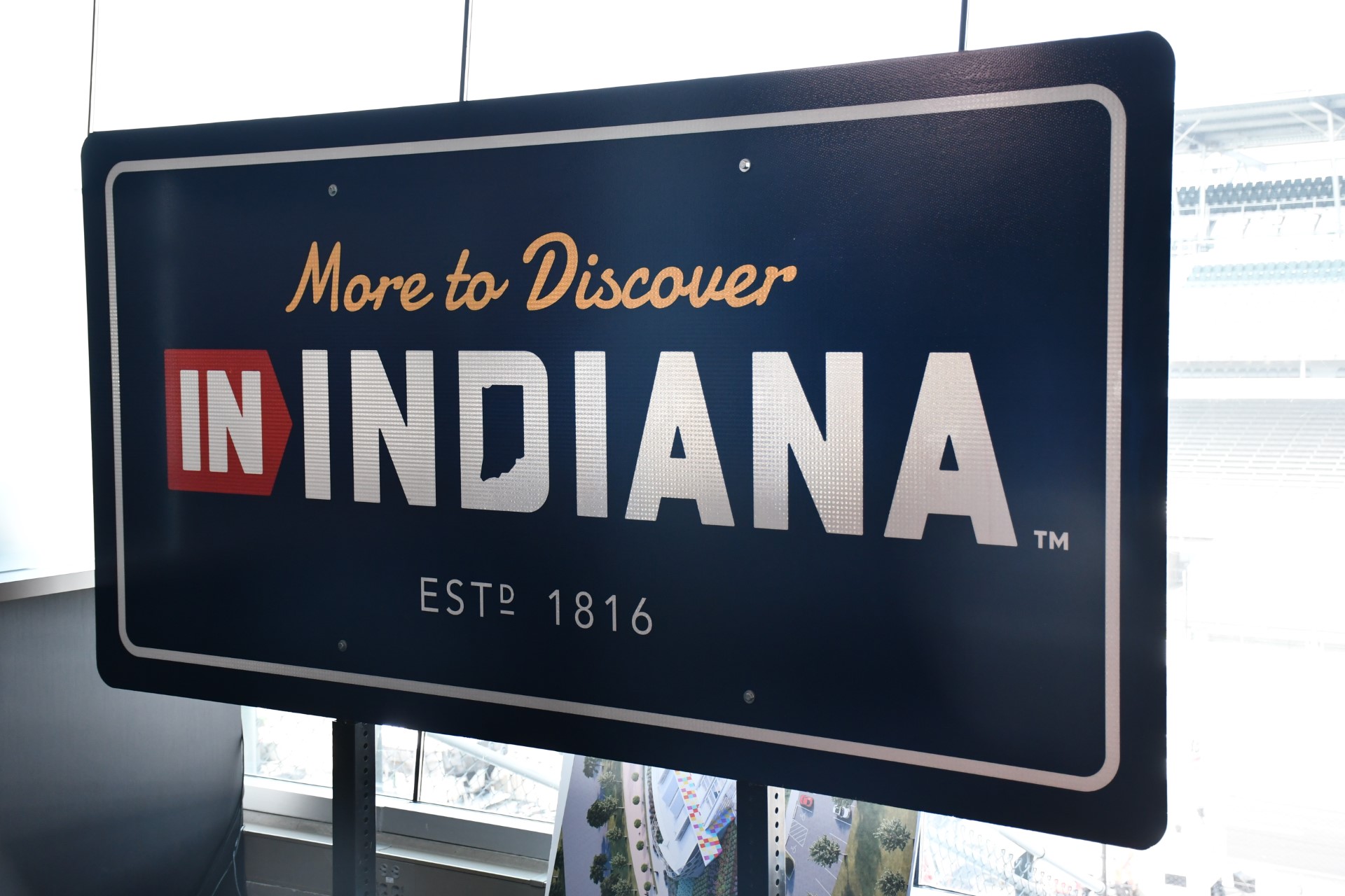 Indiana unveils new interstate signage to welcome visitors ...