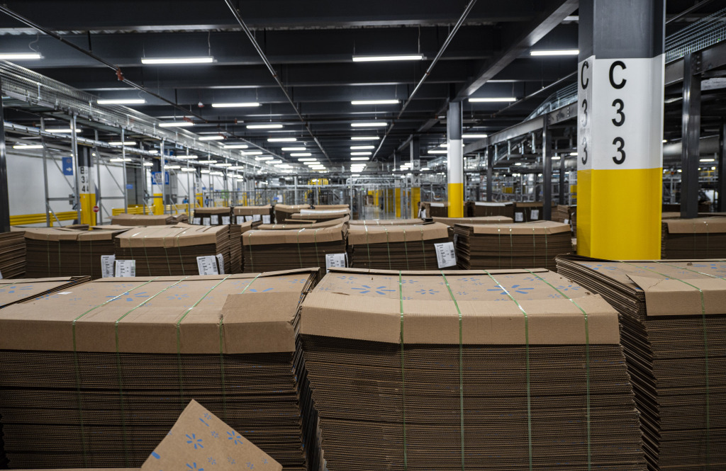 Inside the massive new Walmart fulfillment center in McCordsville ...