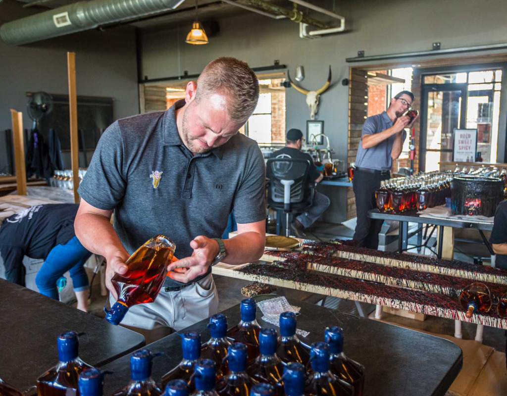 Some see ghosts in the Field of Dreams. Drew Storen saw bourbon ...