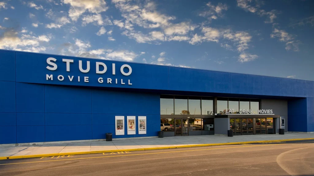 Studio Movie Grill abruptly closes after 10-year run on north side of ...