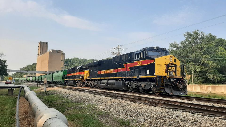 Indiana among 35 states to share $1.4B in federal funds for rail ...