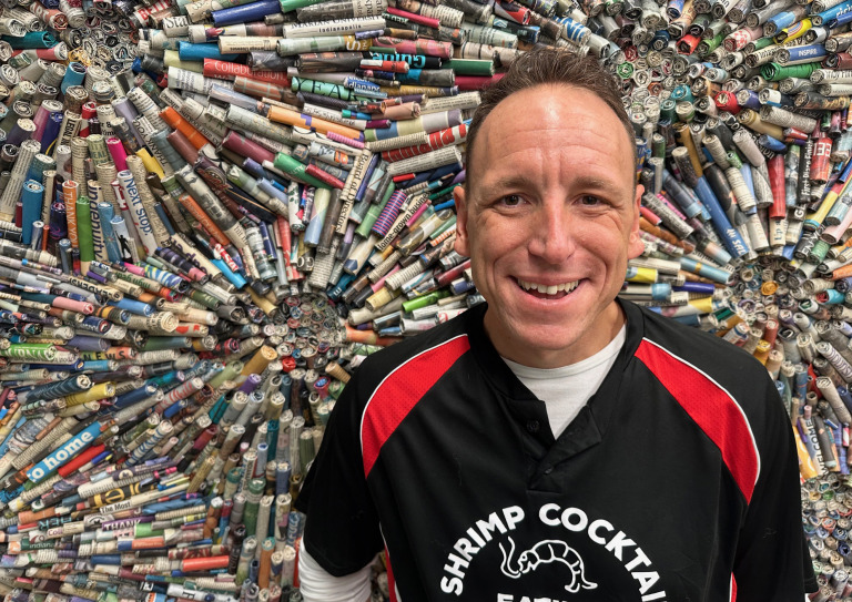 Joey Chestnut to defend hot dog eating title while on probation after ...
