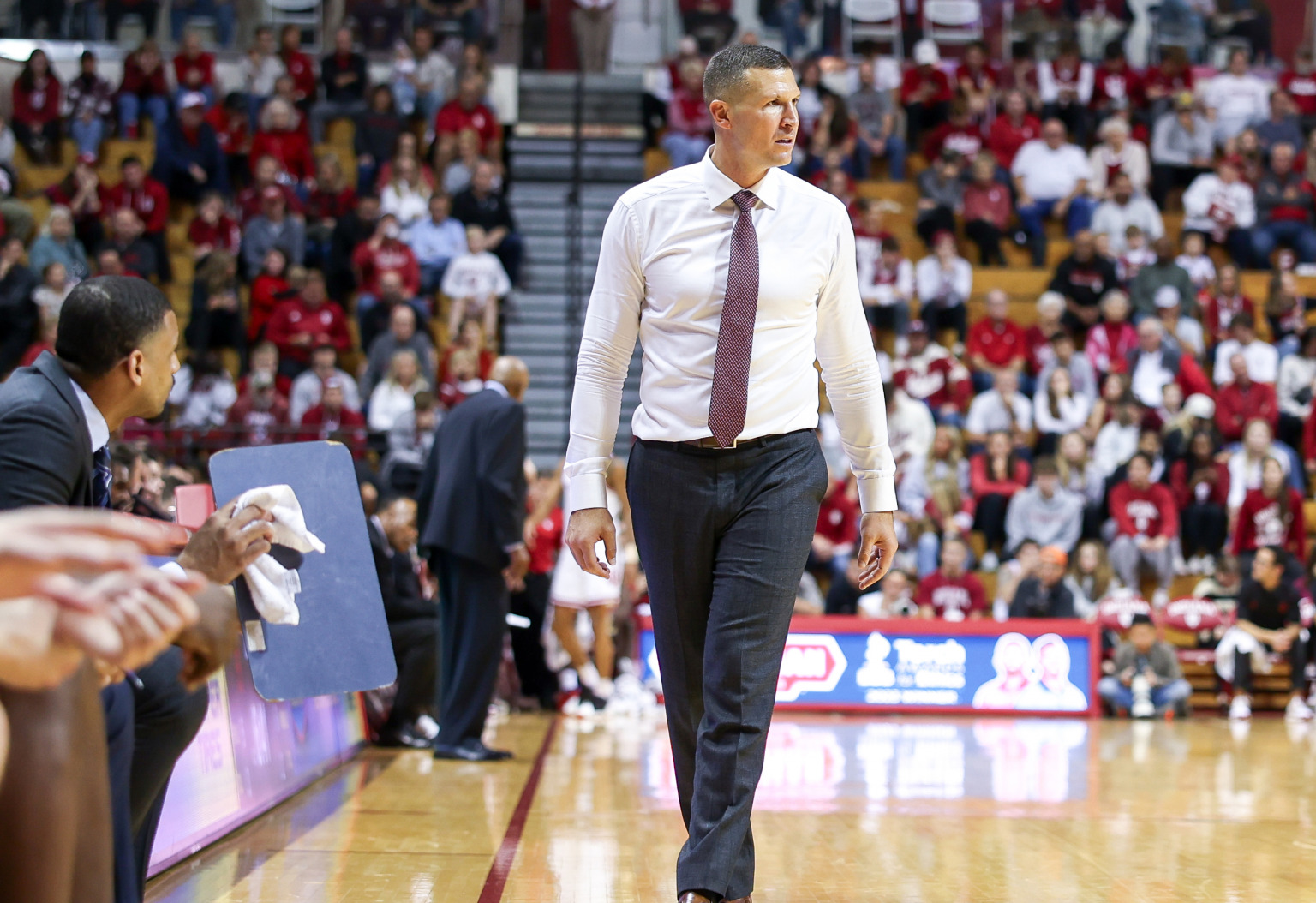 Jaguars pounce on UIndy’s Corsaro to coach IU Indianapolis hoops ...