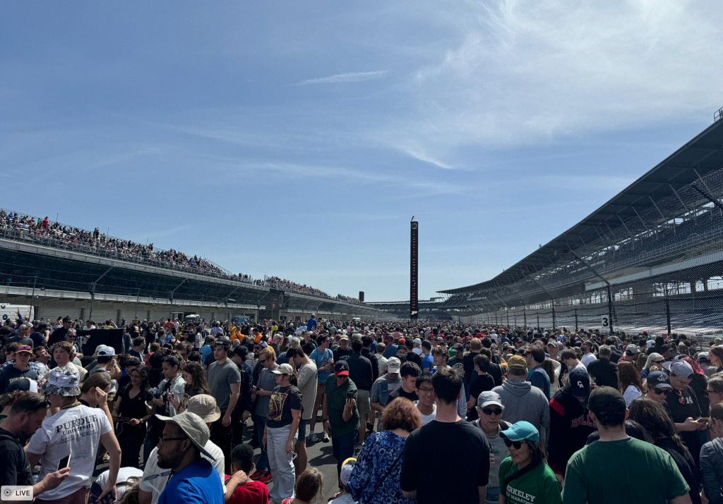 ECLIPSE UPDATES: A photo gallery | Speedway, White River State Park ...