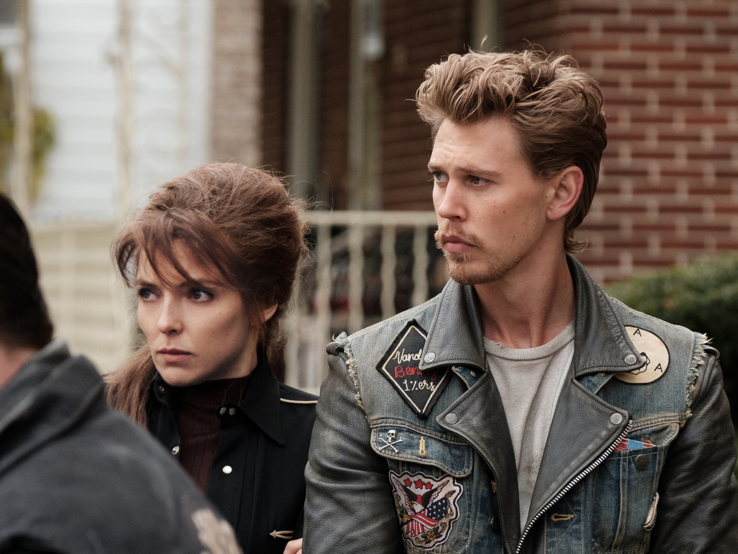 Actors Austin Butler, Jodie Comer to wave green flag at Indy 500 ...