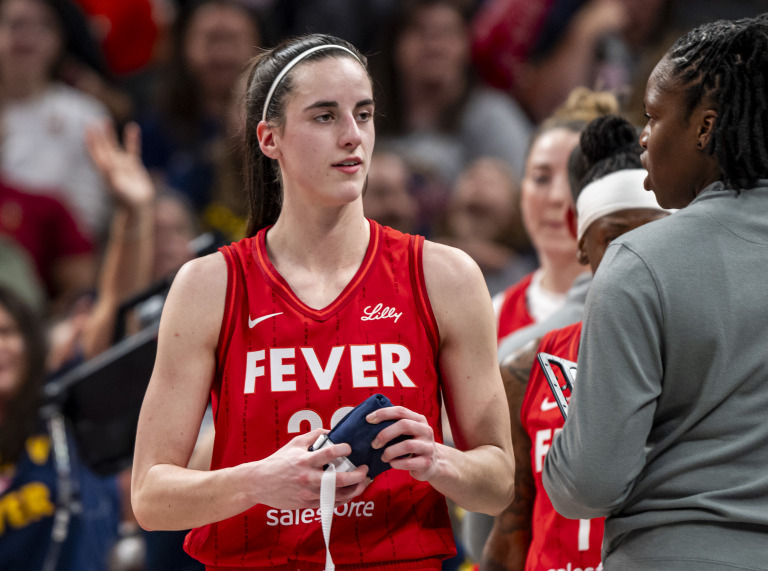 Caitlin Clark honored as AP Female Athlete of the Year – Indianapolis ...