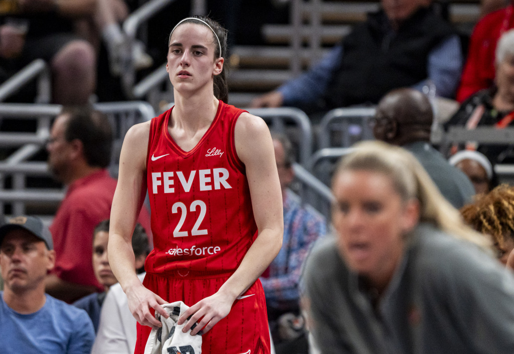 Caitlin Clark says she was fined $200 for social media post about referees – Indianapolis ...