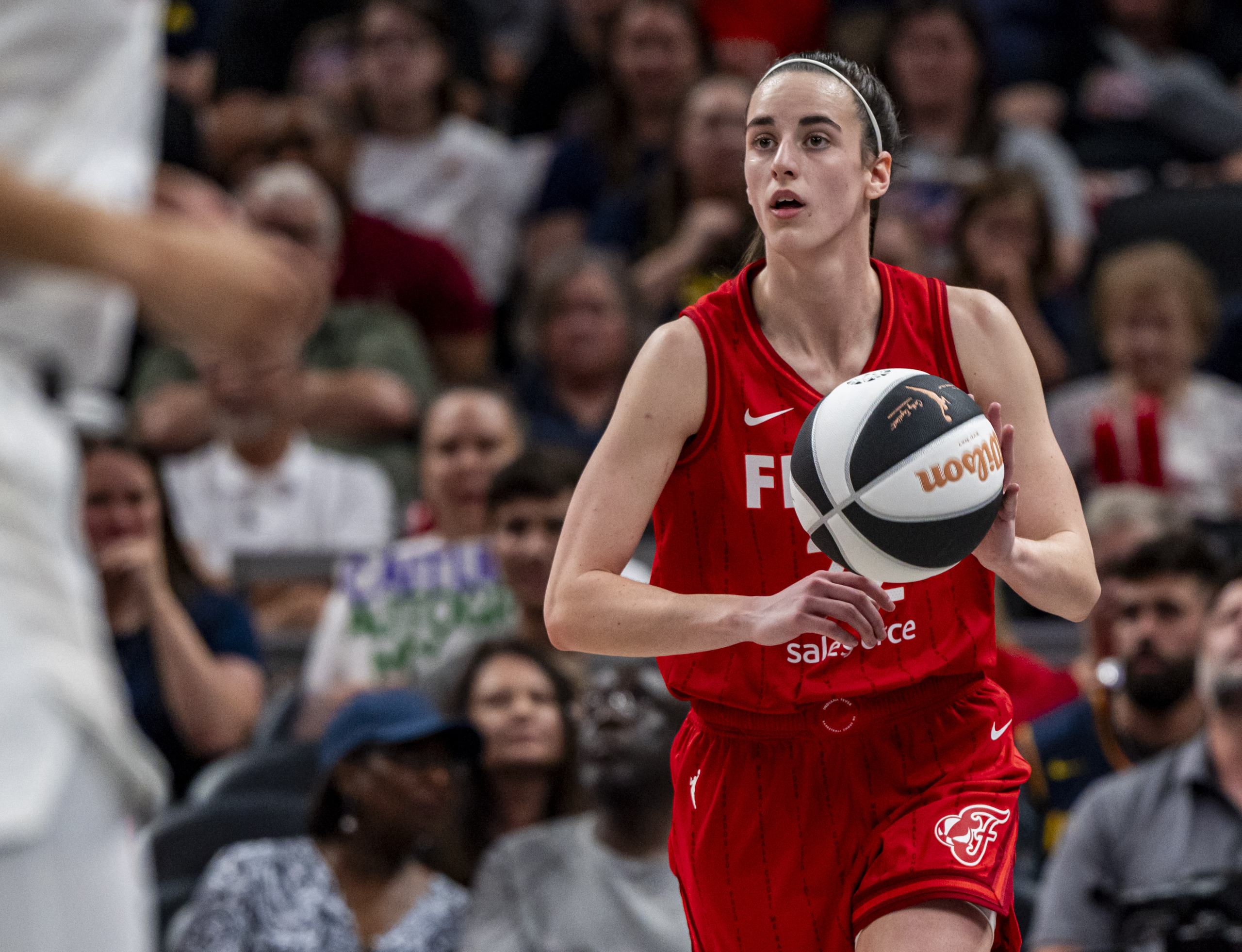 Caitlin Clark becomes Nike signature athlete, with logo collection set ...