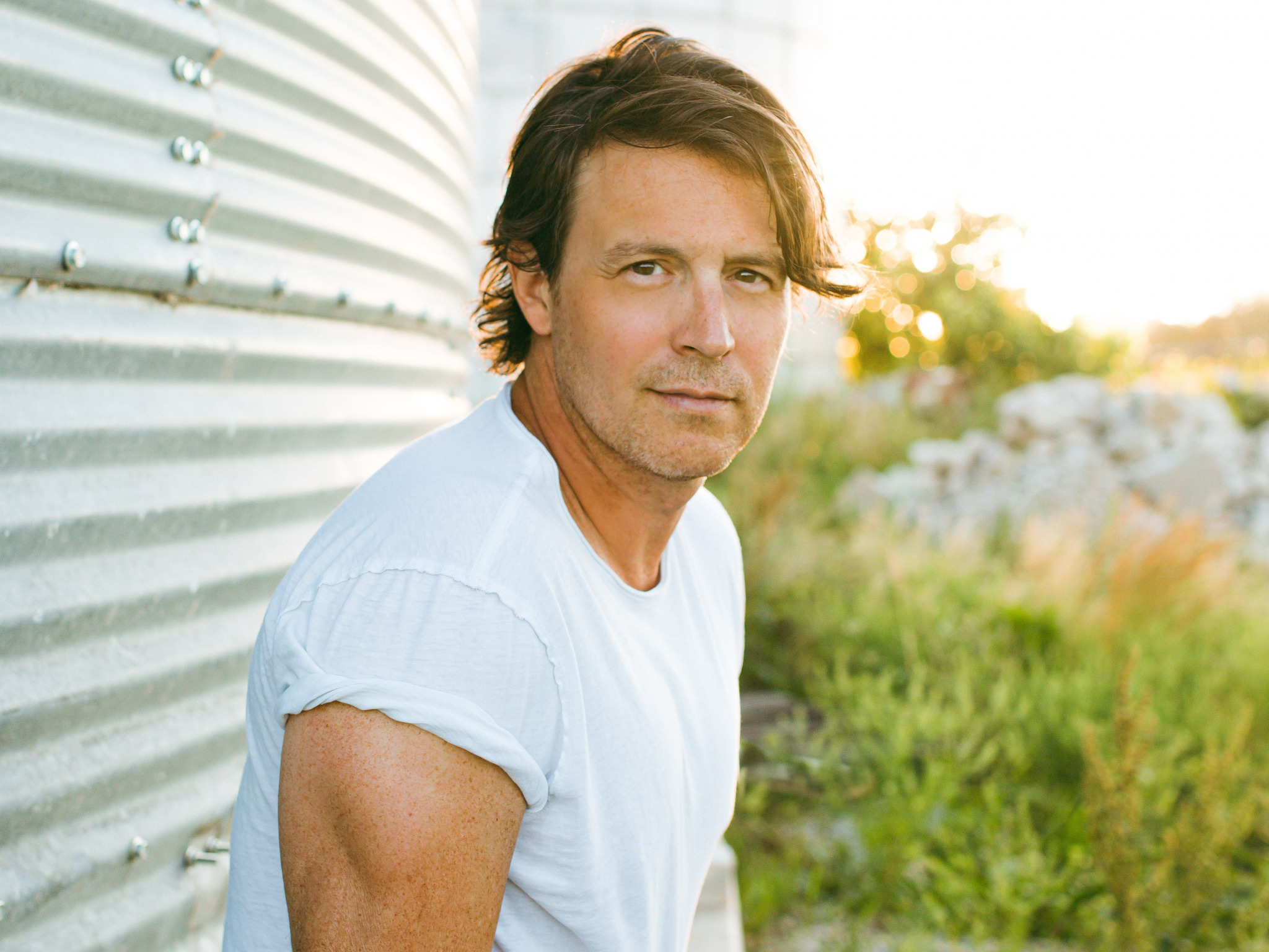 Country singer plans to open 2 bar-and-grill locations in Indianapolis ...