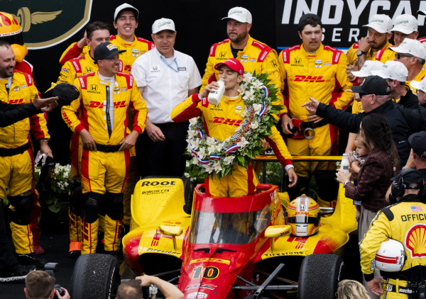 Alex Palou lands multiyear Ganassi contract extension after banner week ...