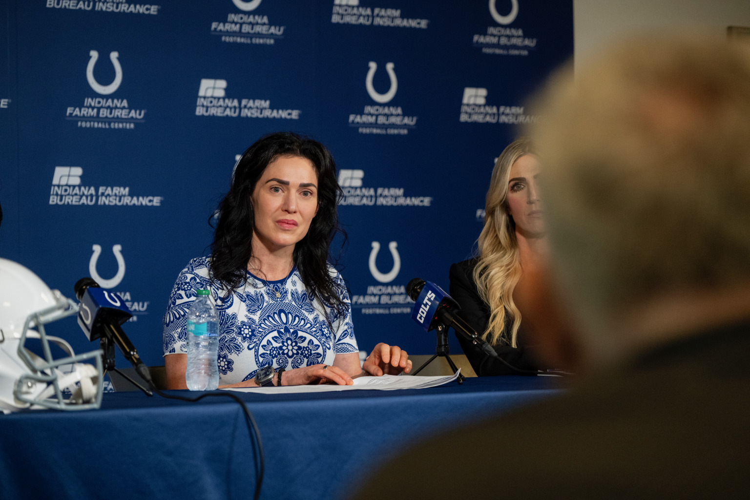 Column: Indianapolis Colts owner Carlie Irsay-Gordon is acting like a ...