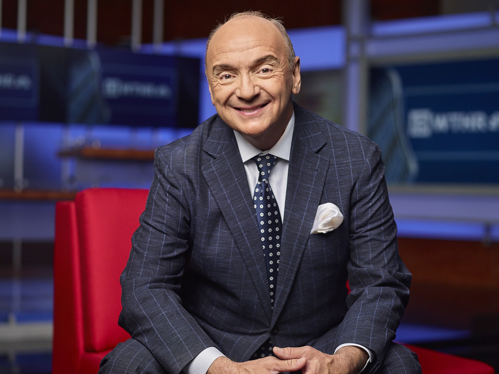 Chuck Lofton highlights commitment to community as he departs TV ...