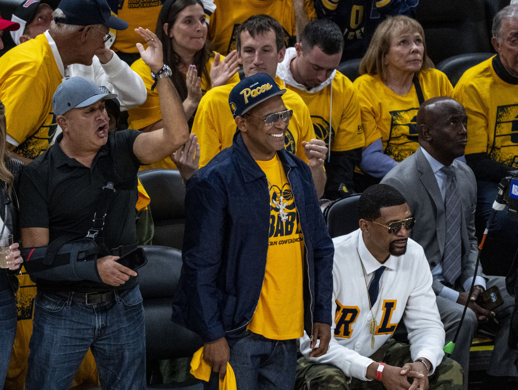 Photo gallery: Pacers secure first trip to NBA Finals in 25 years ...