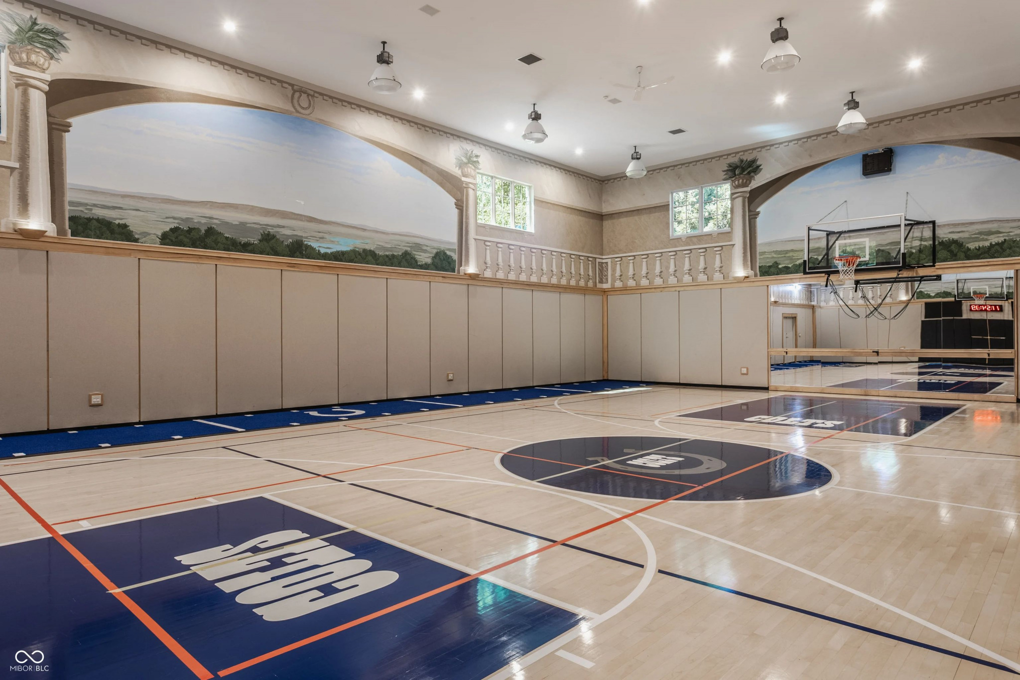 Estate of late Indianapolis Colts owner Jim Irsay on the market for ...