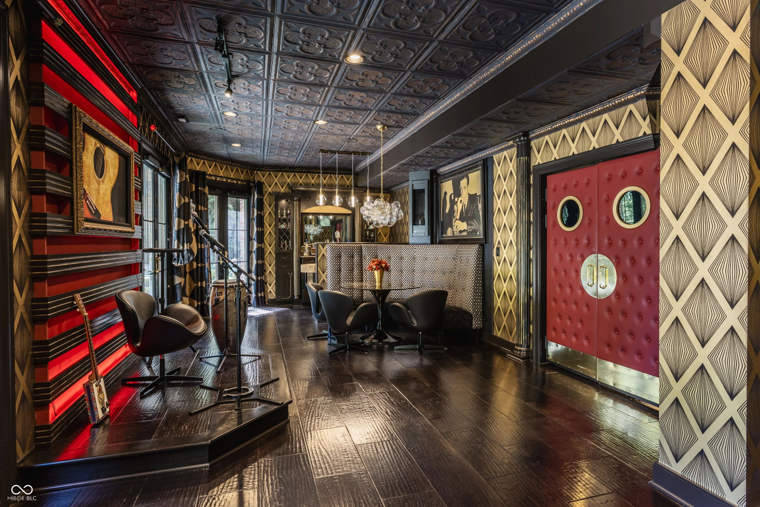 Estate of late Indianapolis Colts owner Jim Irsay on the market for ...