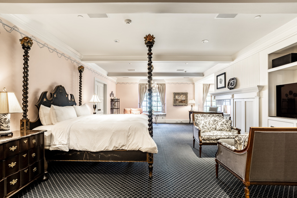 UPDATE: Indiana lakefront estate of Jim Irsay hits market for $19.9M ...