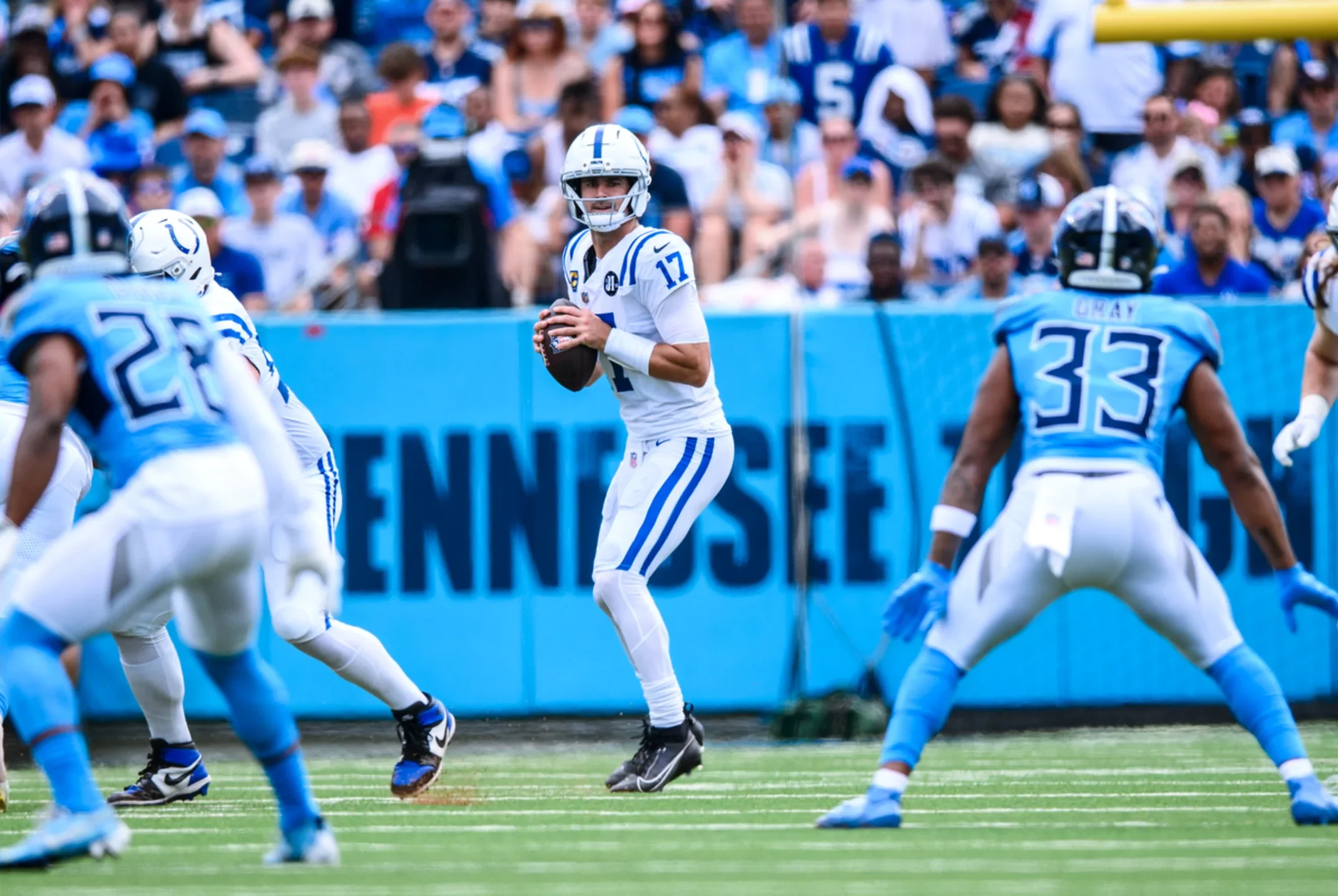 Colts, QB Daniel Jones agree to 2-year deal worth up to $100M, source ...