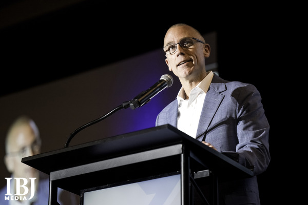 Country singer Alex Williams mines the roots of metal anthems ...