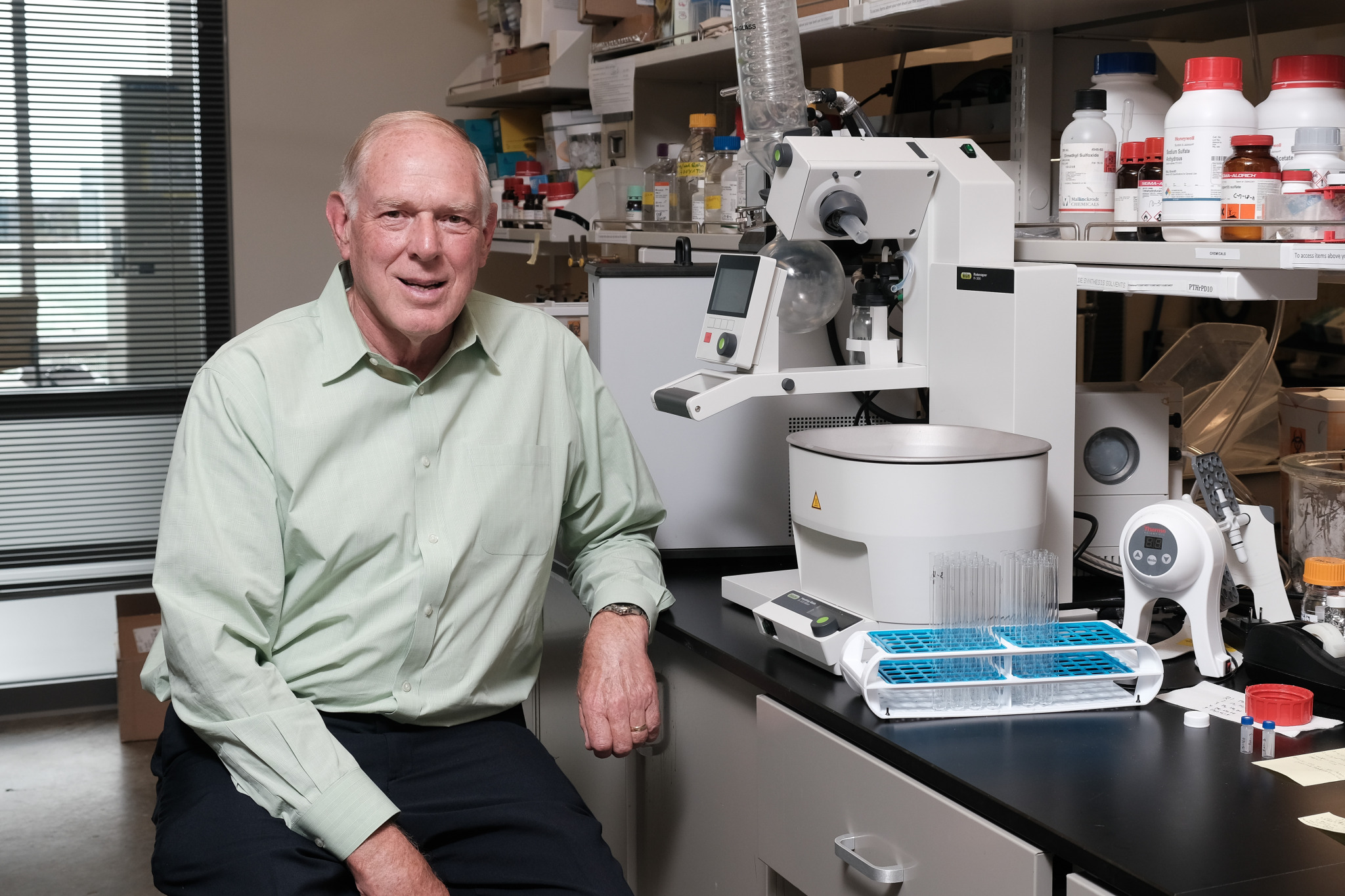 Indiana life sciences giant Philip Low dies at 78 – Indianapolis ...