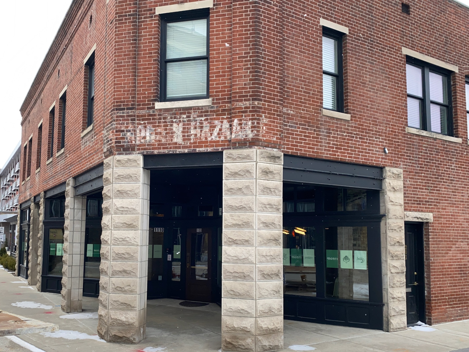 Restaurant takes over Fountain Square spot known for Pioneer, Deano’s ...